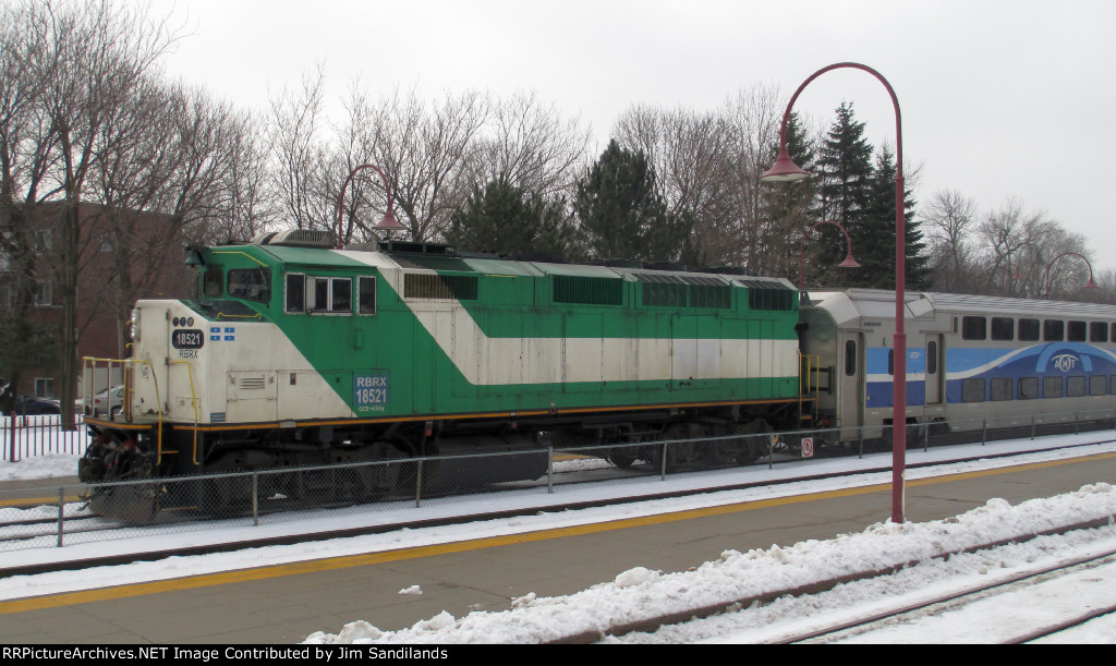AMT 3013 and RBRX 18521 on Westbound Deadhead Move